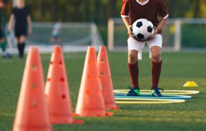 10 Easy to Learn Soccer Skills! (For Beginners and Kids) – Genuine Soccer