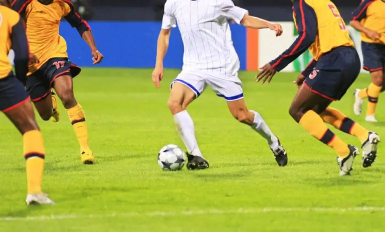 How to Be a Superior Playmaker in Soccer? (Detailed Guide!) – Genuine ...