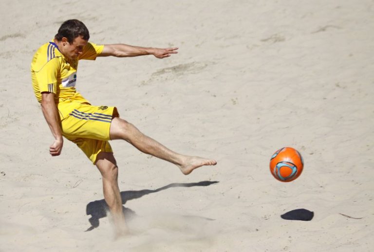 15 Actionable Beach Soccer Tips! (To Boost Your Performance) – Genuine ...